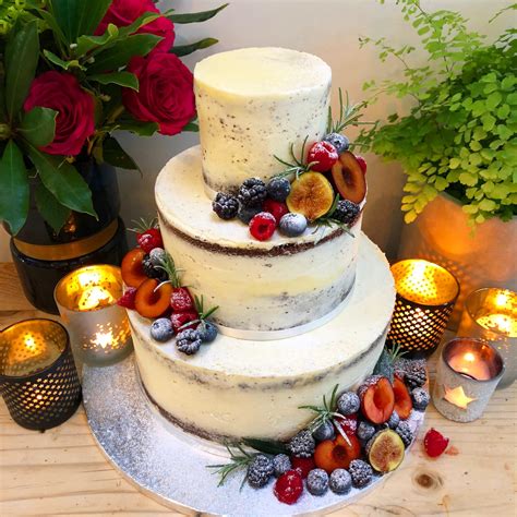 Semi Naked Cake With Plums And Figs Etoile Bakery
