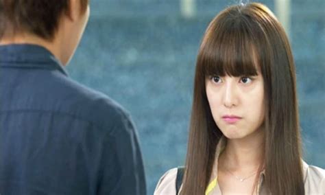 Cho bạn của chồng ngủ nhờ nửa đêm tỉnh giấc tôi choáng váng với cảnh