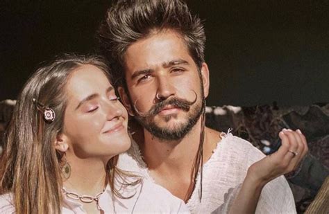 Una ex novia de Camilo Echeverry sorprende por su increíble parecido