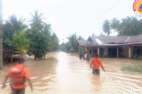 29 Nagari Di Padang Pariaman Dilanda Banjir Dan Longsor Koran Jakarta