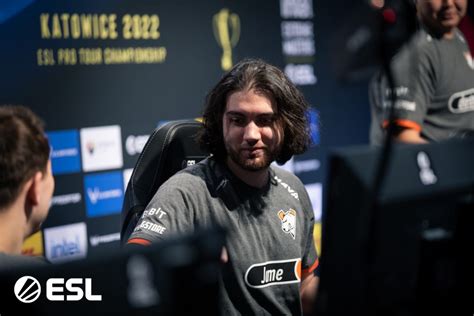 CS GO Virtus pro retorna às competições BLAST e ESL Game Arena