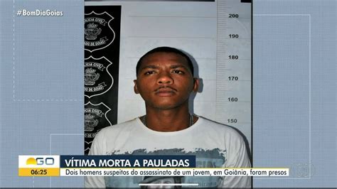 Dupla é presa suspeita de matar jovem a pauladas e pedradas por ter