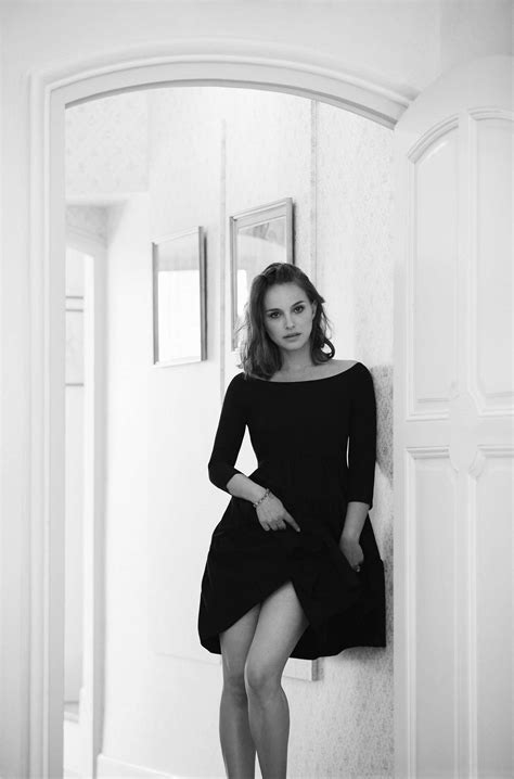 Black Dress Natalieportman