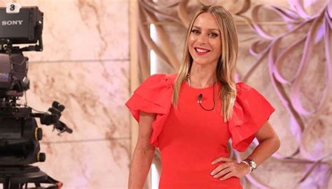 Joana Amaral Dias posa em biquíni em Formentera e fãs reagem Arrasou