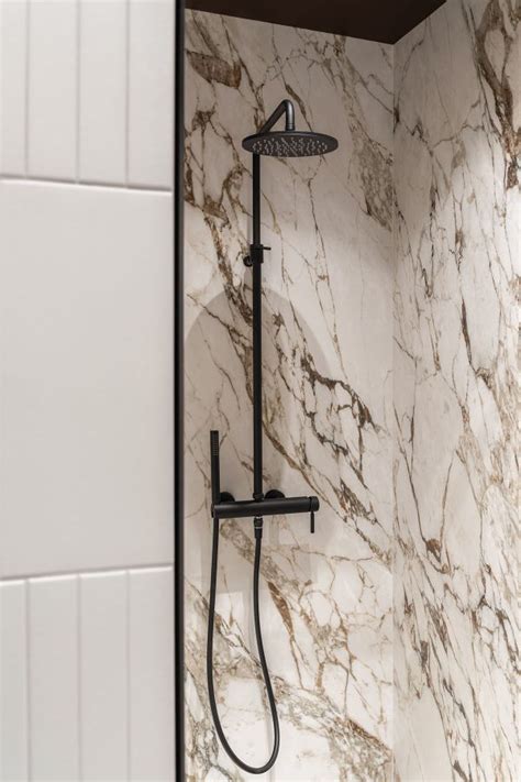 Black Shower Interior Design Ideas
