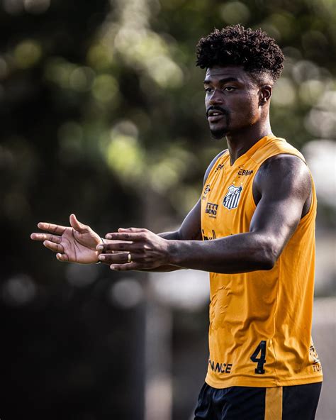 Santos FC on Twitter Último treino antes do Clássico Vamos