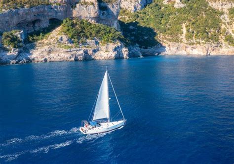 Isole italiane da visitare le 5 più belle per unescursione in barca