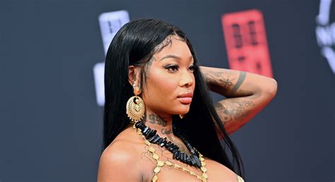 Summer Walker Wears Barely There Outfit At BET Awards After Confirming