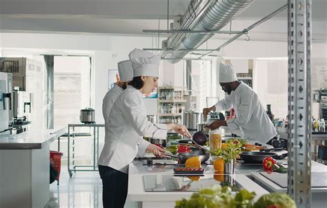 Descubre qué Estudia la Gastronomía UNILA