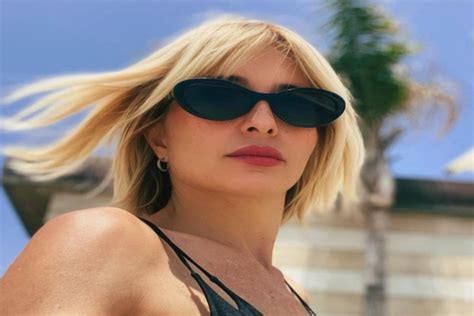 Veronica Peparini Incinta A 52 Anni La Prima Foto Col Pancione