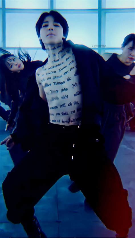 Jimin Set Me Free Pt 2 Official MV En 2023 Fotos De Jimin Jimin Foto