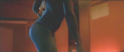 Naked Elizabeth Cervantes In Fuera Del Cielo