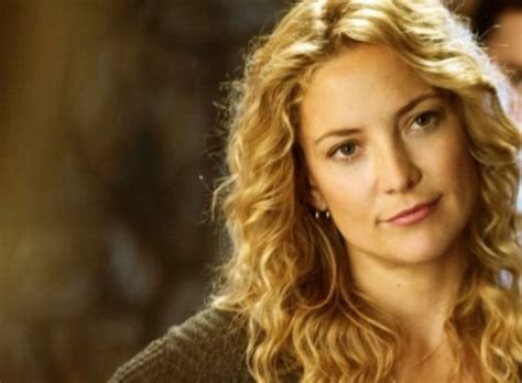 Kate Hudson Goes Topless In Bathtub In Instagram Video