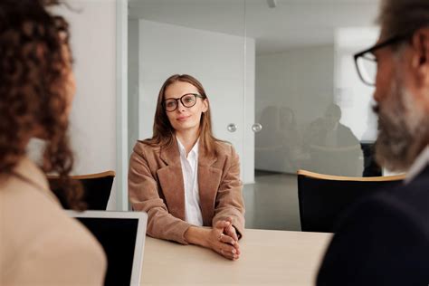 The Importance Of Body Language In Job Interviews PSCI
