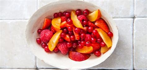 Fruitsalade Met Aardbeiendressing