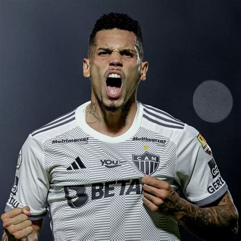 Atlético MG supera desfalques e vence Red Bull Bragantino de virada