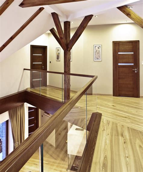 trabczynski ST878 Schody dywanowe wykonane z dębu barwionego