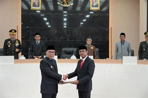 Ketua TP PKK Kota Makassar Saksikan Pelantikan Firman Pagarra Sebagai