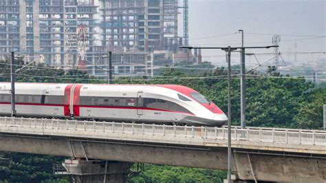 Mengenal Kereta Penumpang Pada KA Cepat Relasi Jakarta Bandung Yang
