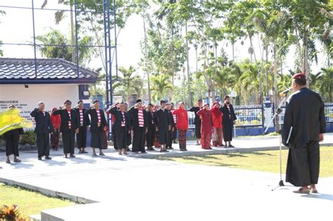 7 Pakaian Adat Jawa Timur Dan Ciri Khasnya Halaman 2 Varia Katadata Co Id