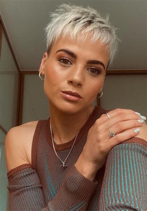 Trendy Short Pixie Haircuts For Women You Ll Love Mycozylive