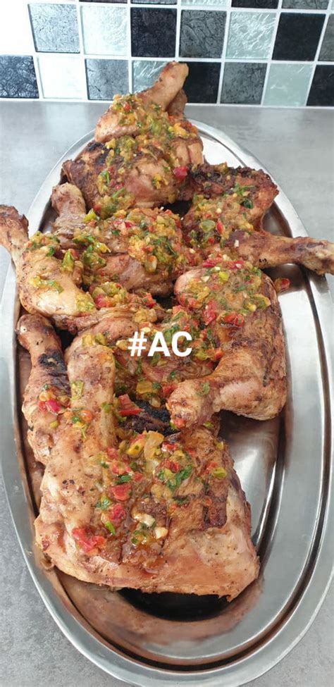 Cuisses de poulet braisées avec la marinade crue Cuisine de Chez Nous