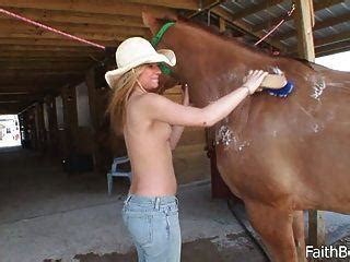 Rancher Cowgirl Naked Around Iowa Full Hd Porn Archive