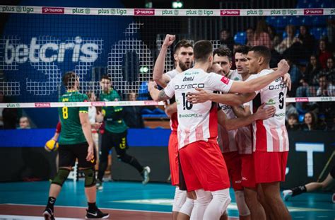 Siatkówka Resovia pokonała GKS Katowice zdjęcia