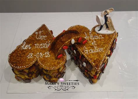Cœur en nougatine Pièce montée choux mariage Idée gâteau mariage