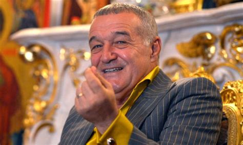 Gigi Becali a dezvăluit în ziua meciului FCSB Universitatea Cluj că a