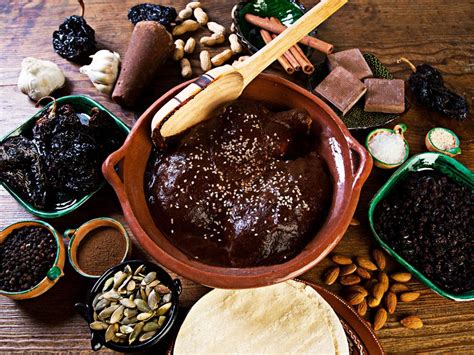 Conoce 8 Variedades De Mole Mexicano Y Dónde Comerlos Tours In Puerto