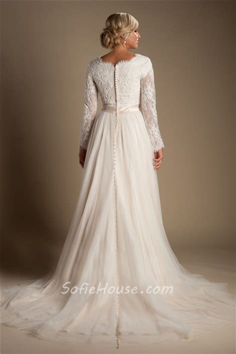 Modest A Line Long Sleeve Champagne Tulle Lace Wedding Dress With