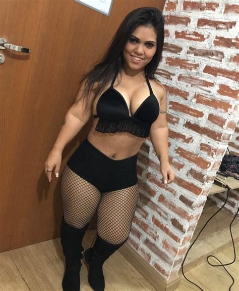 Conoce A La Enanita Que La Rompe Con Sus Sexys Fotos Tecache Cl