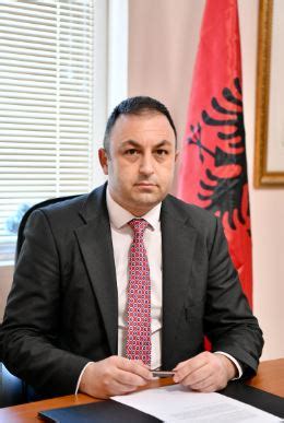 Lëvizje e papritur Shkarkohet drejtori i IKMT ja kush e zëvendëson