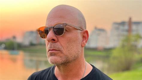 Bruce Willis Diagnosed With Frontotemporal Dementia Causes Symptoms
