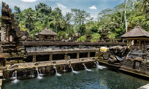 Pura Luhur Uluwatu Der Heilige Tempel Auf Den Klippen Bali De