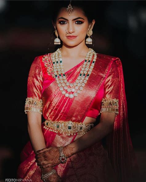 The Art Of Wearing Bridal Jewellery To Look So Elegant