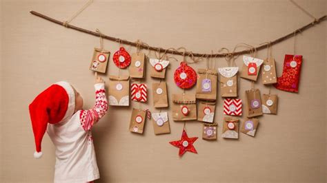 Idées Calendriers de l avent à faire soi même cadeaux de noël Okibata