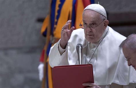 Droits LGBT le Vatican autorise la bénédiction hors liturgie des