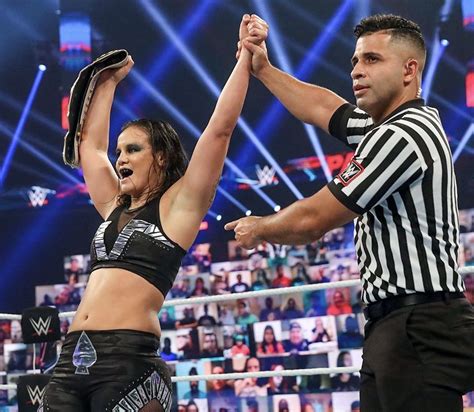 Shayna Baszler Queen Of Spades Badass Women Champion Teams Sporty