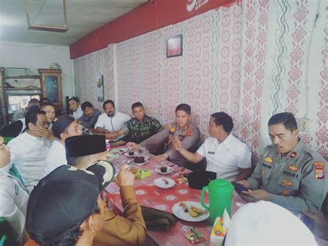Kapolres Gayo Lues Jumat Curhat Di Kecamatan Kuta Panjang Deliknews