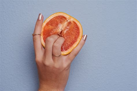 Elle Nous Offre Une Bonne Masturbation Telegraph