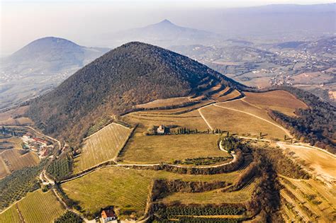 Geofacile Gli Ambienti Naturali La Collina Articoli Dlive