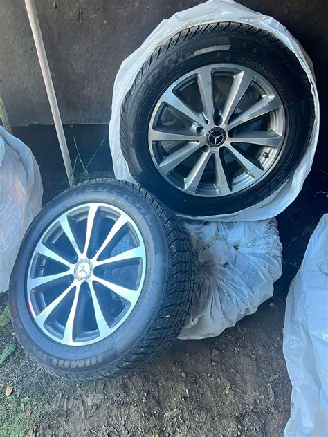 Originale Mercedes Felger Med Vinterdekk Lite Brukt 225 55R17 101T