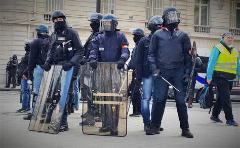 Maintien de lordre la nouvelle doctrine à risques