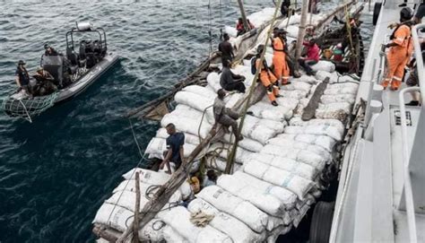 Rebondissement dans l affaire du bateau de 3Tonnes de coc ïne le fils