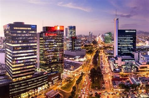 Economía peruana crecerá 2 5 en 2024 proyecta el Grupo Credicorp