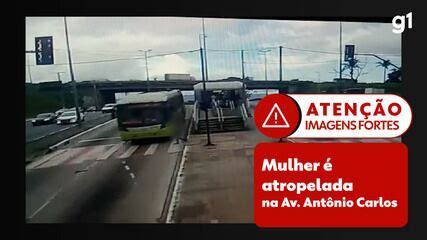 Vídeo flagra momento em que mulher é atropelada por ônibus em BH