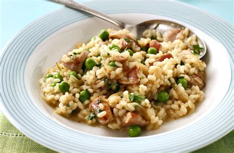 Risoto de frango e bacon Risoto de frango e bacon é uma refeição