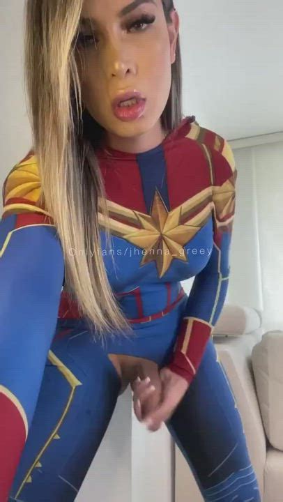 Jhenna Greey Is The Best Captain Marvel Scrolller